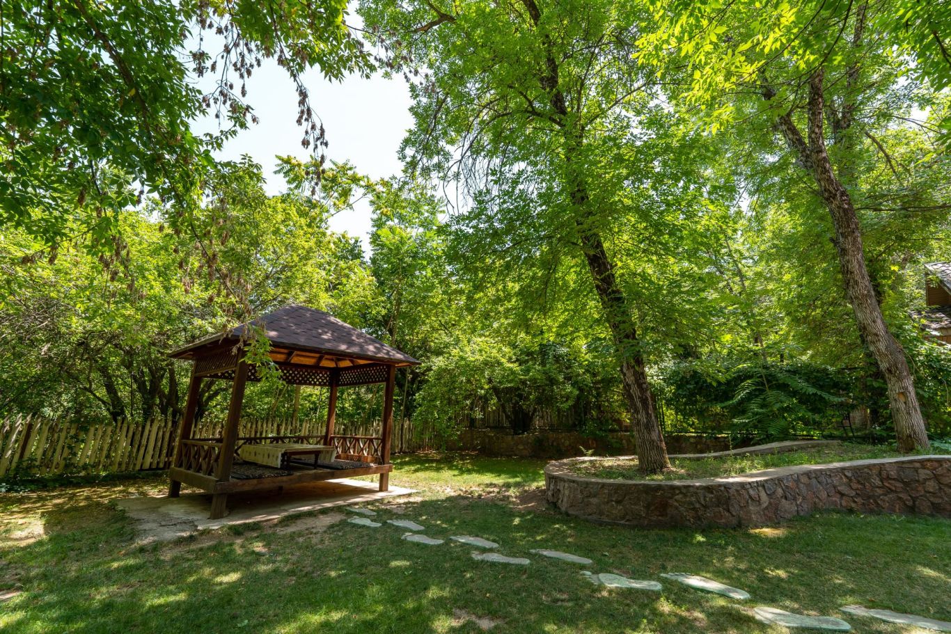 Спортивно — оздоровительный комплекс ALMA-TAU, Горный курорт Алма Тау ...